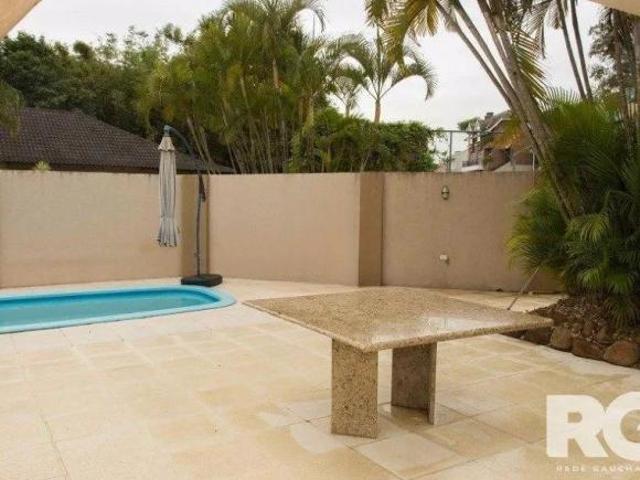 Casa em Condomínio em Lomba do Pinheiro