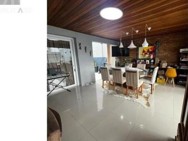 Casa à venda em Lomba do Pinheiro
