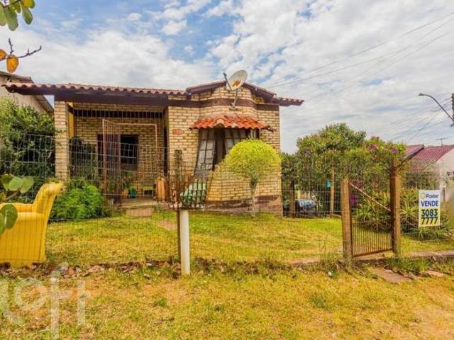 Casa à venda em Lomba do Pinheiro com 65 m², 3 quartos, 3 vagas