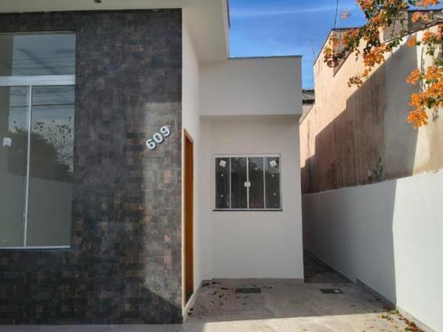 Casa à venda em Londrina, Colúmbia, com 2 quartos, com 70 m²