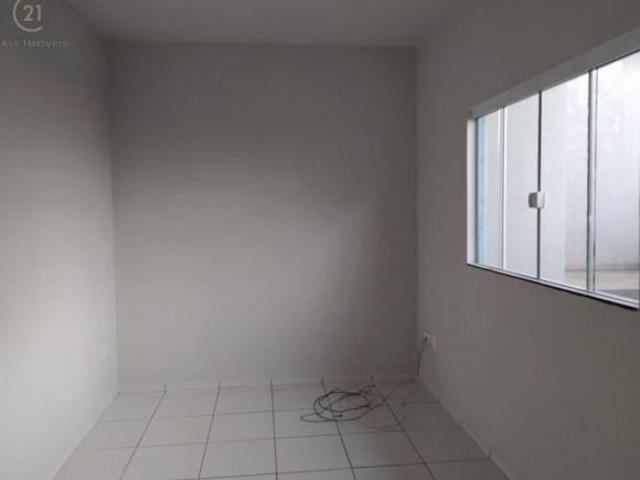 Casa à venda em Londrina, Columbia, com 2 quartos, com 80 m²