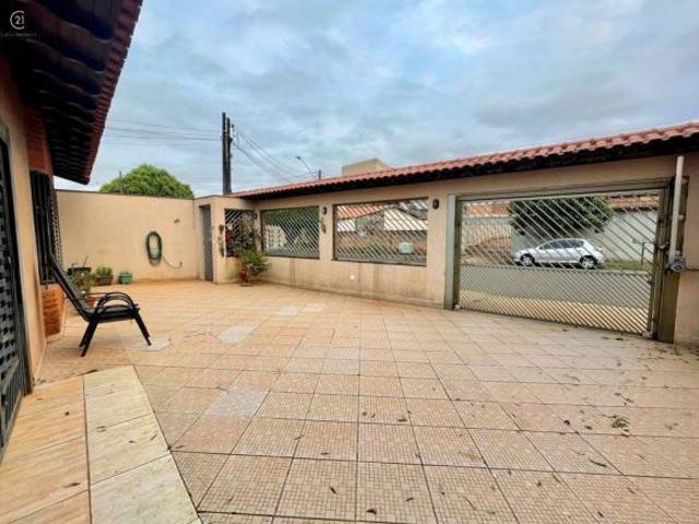 Casa à venda em Londrina, Alpes, com 3 quartos, com 272.66 m²