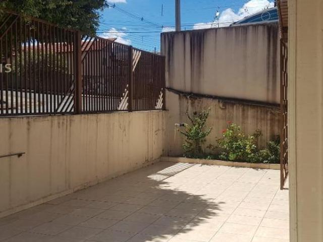 Casa à venda em Londrina, Bela Vista, com 4 quartos, com 156.33 m²