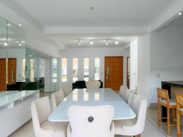 Casa à venda em Londrina, Gleba Palhano, com 4 quartos, com 310 m², Village Premium