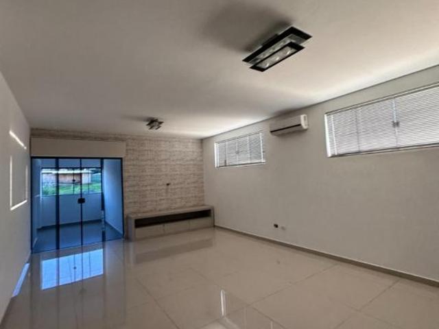 Casa à venda em Londrina, Gleba Palhano, com 6 quartos, com 330 m², Sun Lake Residence