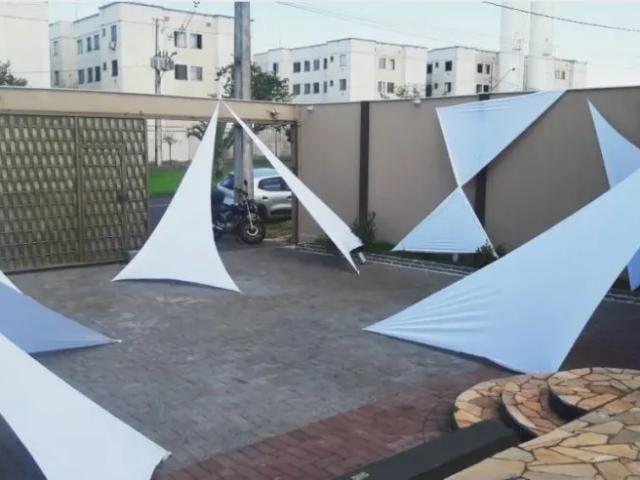Casa à venda em Londrina, Ernani de Moura Lima, com 1 quarto, com 220 m²