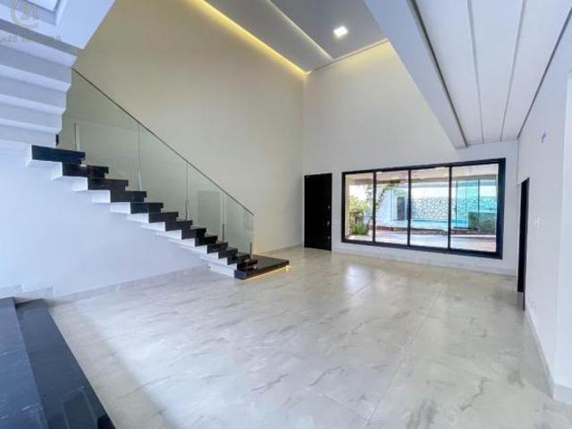 Casa à venda em Londrina, Esperança, com 4 suítes, com 317 m², Royal Forest Fase I