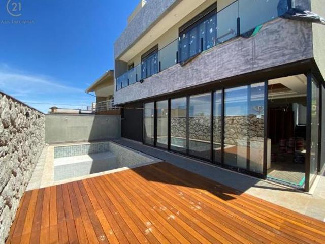 Casa à venda em Londrina, Esperança, com 3 quartos, com 300 m², Royal Forest Fase I