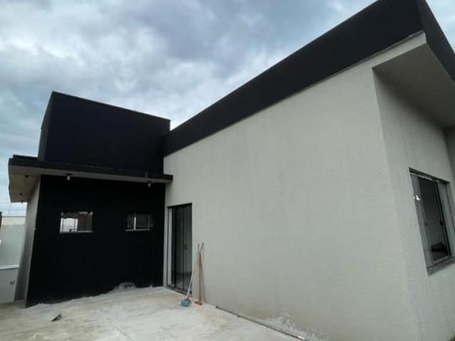 Casa à venda em Londrina, Jardim Colúmbia D, com 4 quartos, com 120 m²