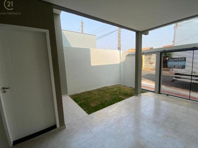 Casa à venda em Londrina, Jardim dos Estados, com 2 quartos, com 80 m²