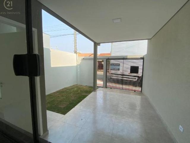 Casa à venda em Londrina, Jardim dos Estados, com 2 quartos, com 80 m²