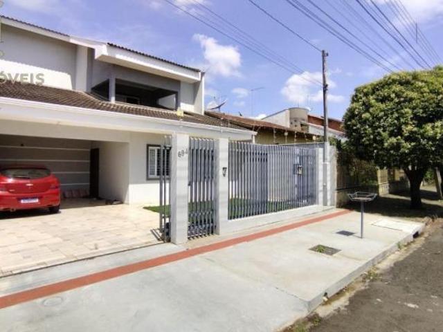 Casa à venda em Londrina, Jardim Guararapes, com 5 quartos, com 260 m²