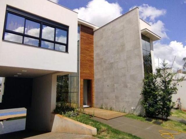 Casa à venda em Londrina, Lago Parque, com 3 quartos, com 365 m²