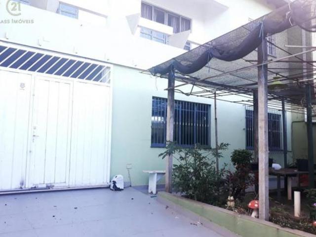 Casa à venda em Londrina, Leonor, com 5 quartos, com 270 m²