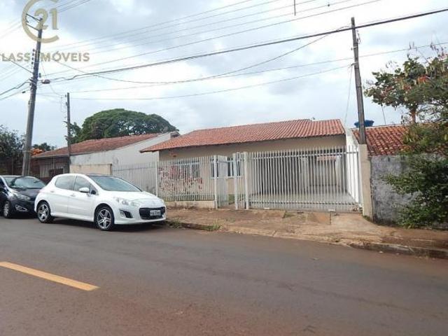 Casa à venda em Londrina, San Fernando, com 3 quartos, com 180 m²