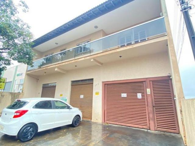 Casa à venda em Londrina, Parque Residencial Joaquim Toledo Piza, com 3 quartos, com 390 m²