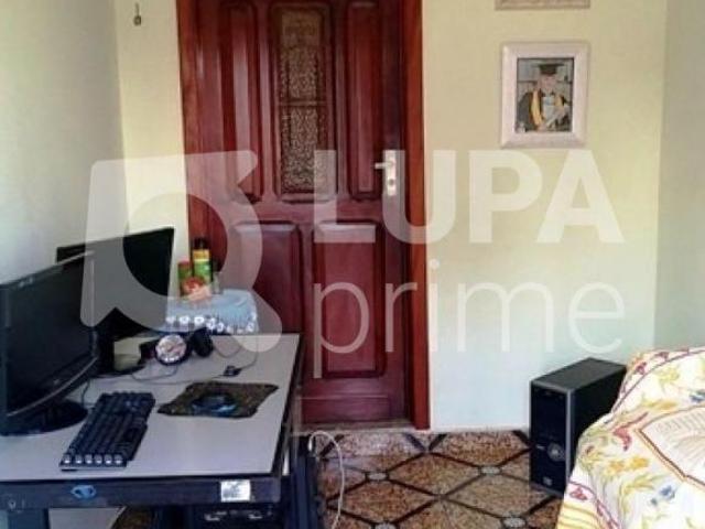 Casa à venda em Lauzane!