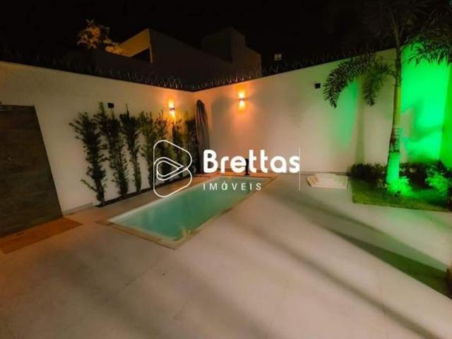 Casa à venda em Lavras, no bairro Residencial Santana
