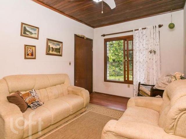 Casa à venda em Lageado com 200 m², 5 quartos, 1 suíte, 10 vagas