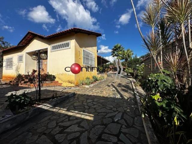 Casa à venda em Lagoa Mansões, Lagoa Santa MG: 2 quartos, 1 suíte, 2 salas, 2 banheiros, 2 vagas de