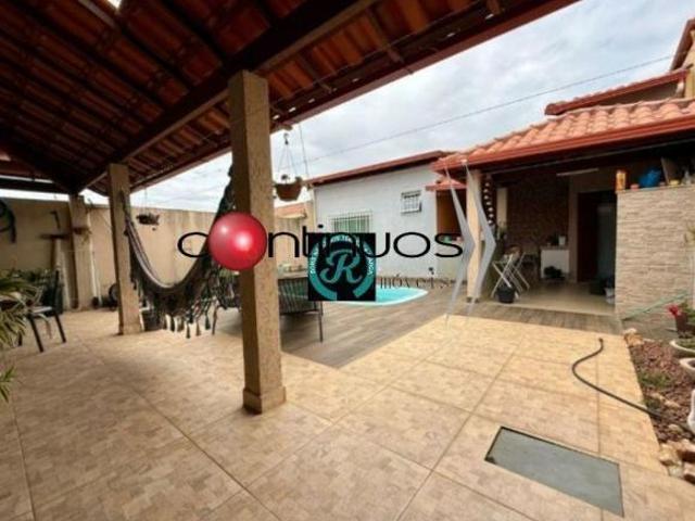 Casa à venda em Lagoa Santa MG, 3 quartos, 1 suíte, 175m², Moradas da Lapinha, 4 vagas de garagem!