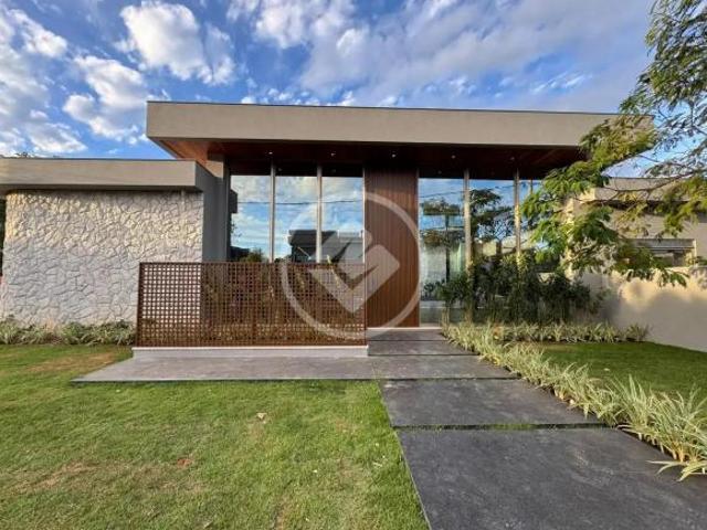 Casa a venda em Lagoa Santa no Condomínio Victória Golf | 4 quartos | gourmet completo | piscina | l