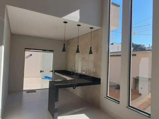 Casa à venda em Limeira 3 quartos, piscina e 4 vagas no Residencial Interlagos