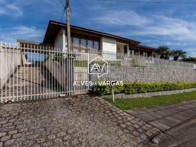 Casa à venda em Lindóia
