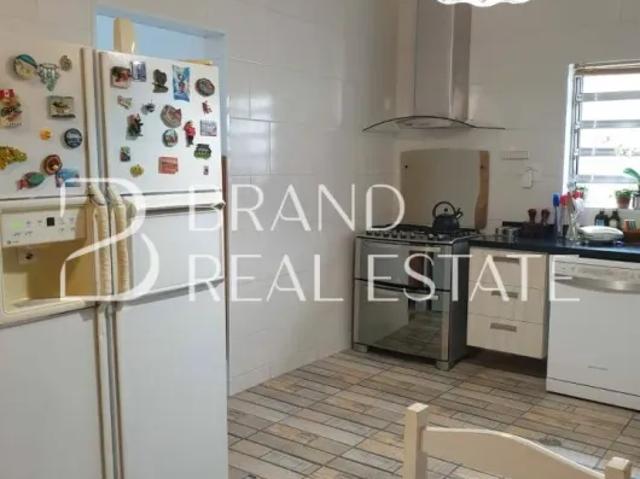 Casa à venda em Moema? 180m² Sofisticação e localização privilegiada!