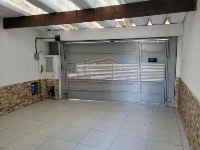 CASA À VENDA EM MOGI DAS CRUZES COM 3 QUARTOS SENDO 1 SUÍTE, ESPAÇO GOURMET E 2 VAGAS