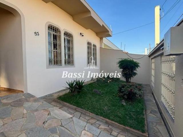 casa à venda em Mogi Guaçu SP, bairro Capela: 3 quartos, 1 suíte, 2 salas, 1 banheiro
