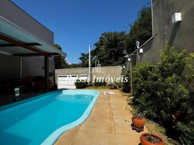 Casa à venda em Mogi Guaçu SP, Jardim Hermínio Bueno: 2 quartos, 1 sala, 2 banheiros, 150m² de área
