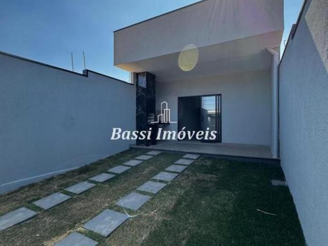 Casa à venda em Mogi Guaçu SP, Jardim Itacolomy: 2 quartos, 1 suíte, 2 salas, 2 vagas