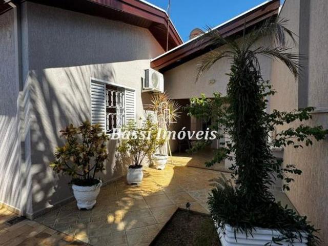Casa à venda em Mogi Guaçu SP, Parque Residencial Cambuí: 3 quartos, 1 suíte, 2 salas, 2 banheiros