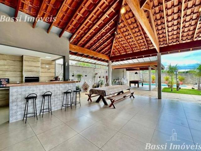 Casa à venda em Mogi Mirim SP, Jardim Patricia: 1 quarto, 1 sala, 3 banheiros, 3 vagas, 194m² de áre