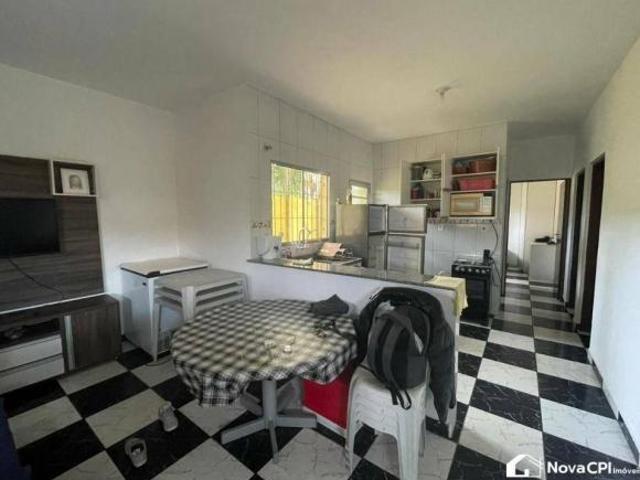 Casa à Venda em Mongaguá – 2 Quartos, 2 Vagas e Preço Imperdível