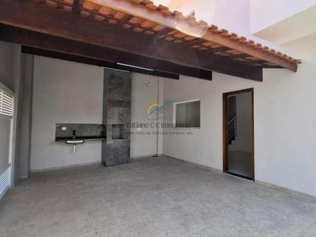 Casa à Venda em Mongaguá, 2 Suítes, 162m², Jardim Praia Grande