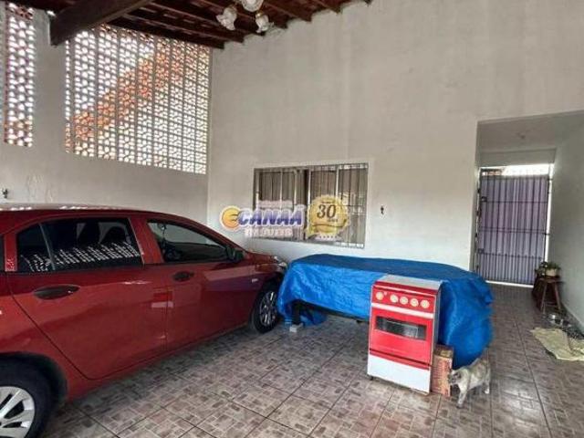 Casa à venda em Mongaguá – Á 600 metros da praia!