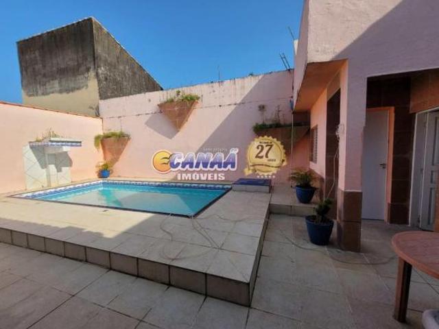 Casa à venda em Mongaguá Bairro Agenor de Campos Imóvel com 432 m²!