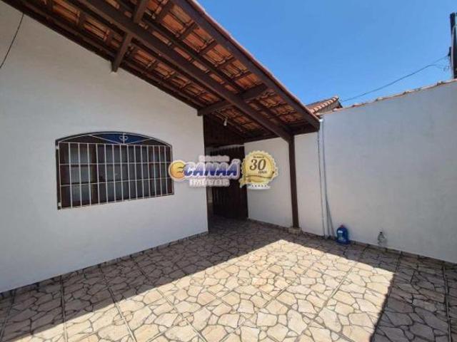Casa à venda em Mongaguá SP com edícula!