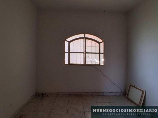 Casa à venda em Montes Claros, Santa Rita I, com 2 quartos, 263,67m²