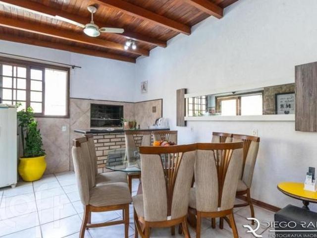 Casa à venda em Morro Santana com 158 m², 3 quartos, 1 suíte, 3 vagas