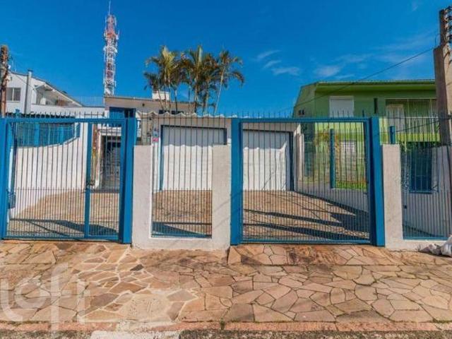 Casa à venda em Morro Santana com 178 m², 4 quartos, 6 vagas