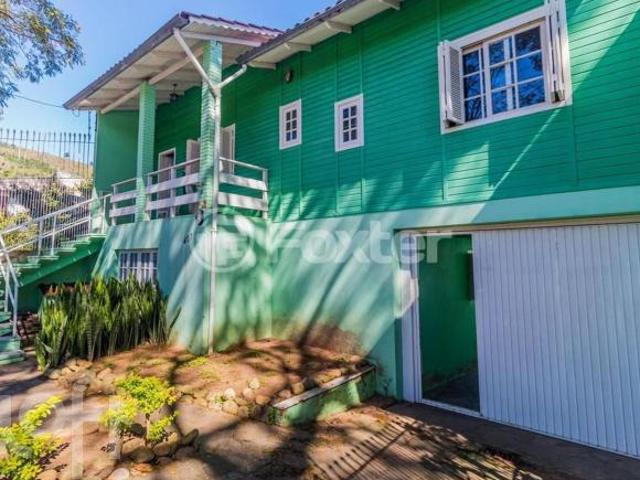 Casa à venda em Morro Santana com 187 m², 2 quartos, 1 suíte, 8 vagas