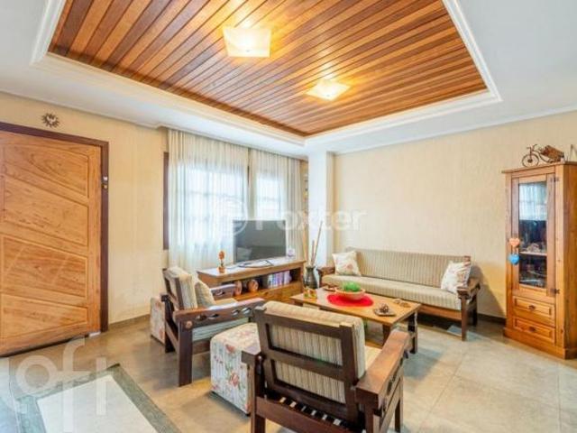 Casa à venda em Morro Santana com 230 m², 3 quartos, 1 suíte, 2 vagas