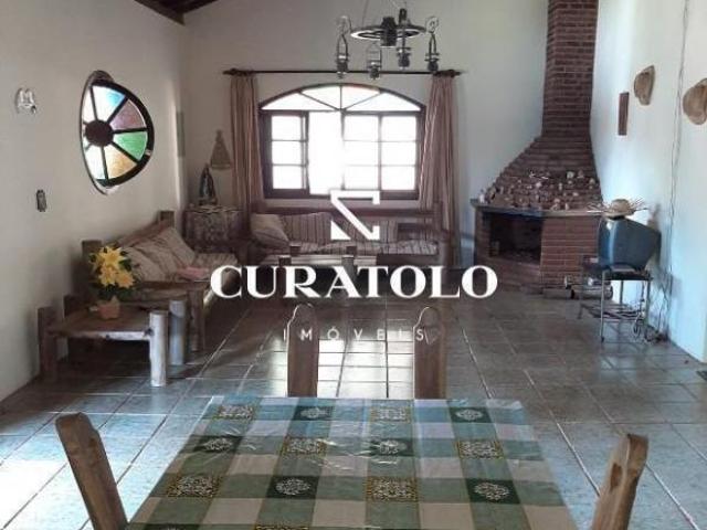 Casa à venda em Mairinque/SP