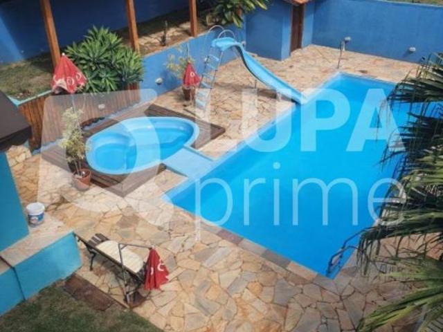 Casa à venda em Mairiporã!