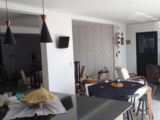 CASA À VENDA EM MAIRIPORÃ 363m², 4 QUARTOS, 2 SUITES E 9 VAGAS ALTO PADRÃO