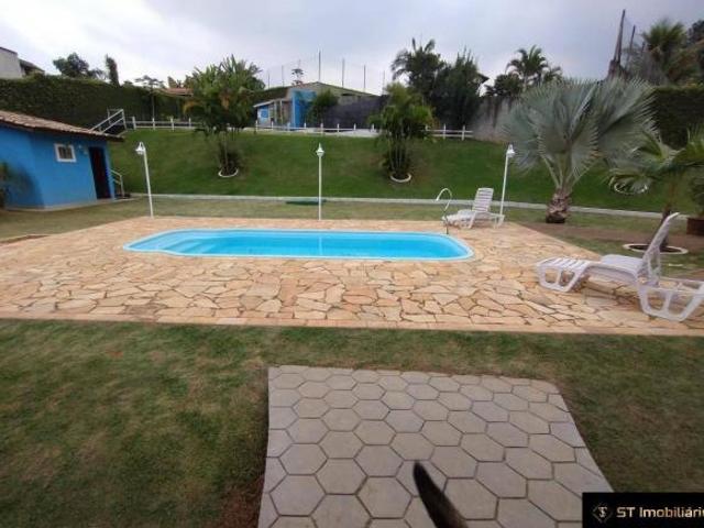 Casa à venda em Mairiporã Condomínio Fechado 1.400m² por R$1.250.000!