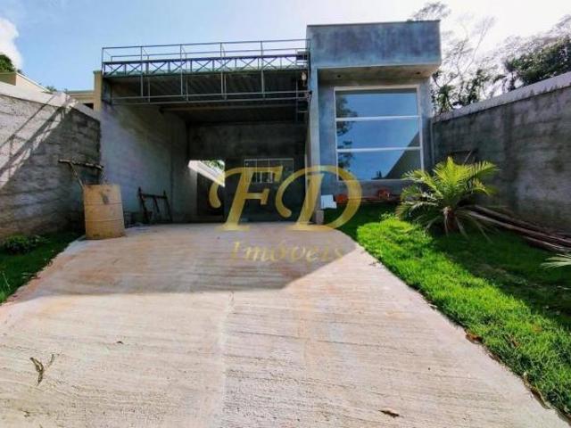 Casa à venda em Mairiporã/SP